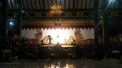 Pentas Wayang Kulit Sebagai Rangkaian Hari Jadi Kalurahan Poncosari Ke