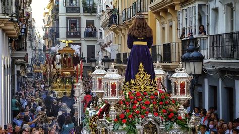 Imágenes de la Magna en un día histórico para Cádiz El Patrimonio