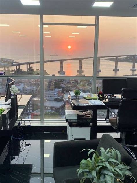 Sala Comercial Na Avenida Nossa Senhora Dos Navegantes 955 Enseada Do