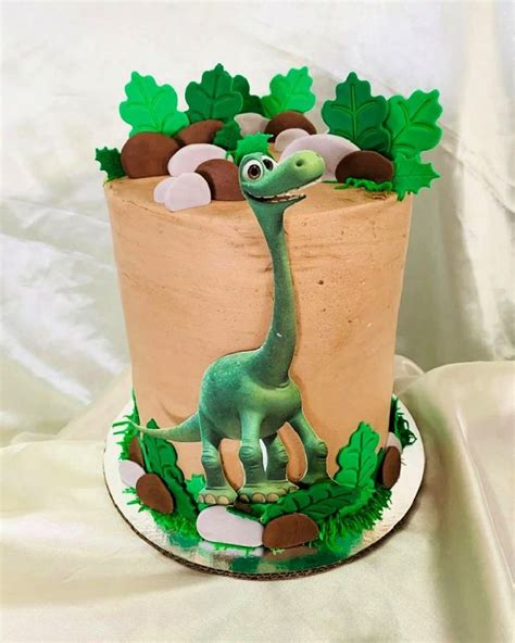 25 Amazing Dinosaur Cake Ideas Blitsy