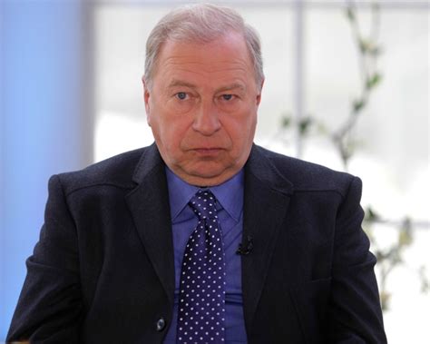 Jerzy Stuhr przerywa milczenie po wypadku Aktor węszy teorię spiskową
