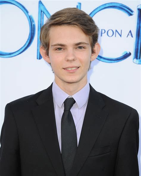 Robbie Kay Peter Pan Once Upon A Time