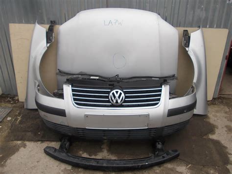 Maska zderzak błotnik pas przód Passat B5 FL LA7W 6121958190