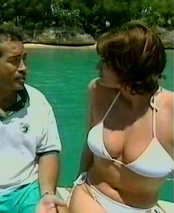 Sarah Parish Nude Pics Page 1