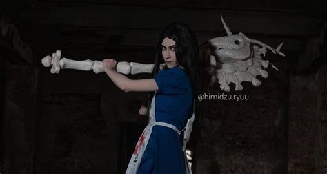 Alice Madness Returns Cosplay