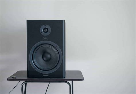 How To Make Wired Surround Speakers Wireless In A Few Steps