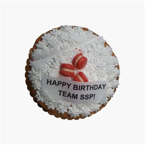 Naked Cake Chantilly E Macarons Rosas Entrega Em 24h ChefPanda