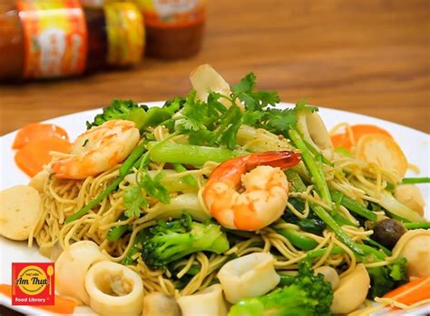 Cách làm Mì Xào Hải Sản thơm ngon bổ dưỡng NETSPACE