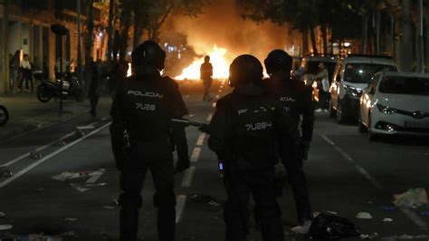 Nueva noche de disturbios en Barcelona por la sentencia del procés