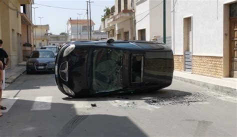 Lavocedimanduria It Manduria Scontro All Incrocio Nel Centro Abitato