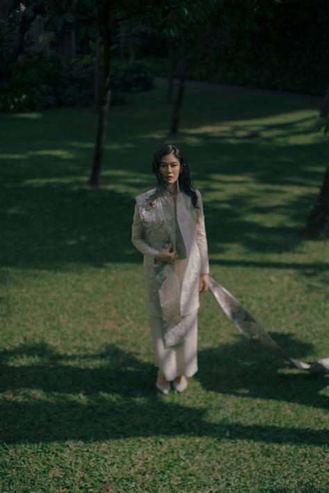 Female Daily Editorial Intip Penampilan Dian Sastrowardoyo Dengan
