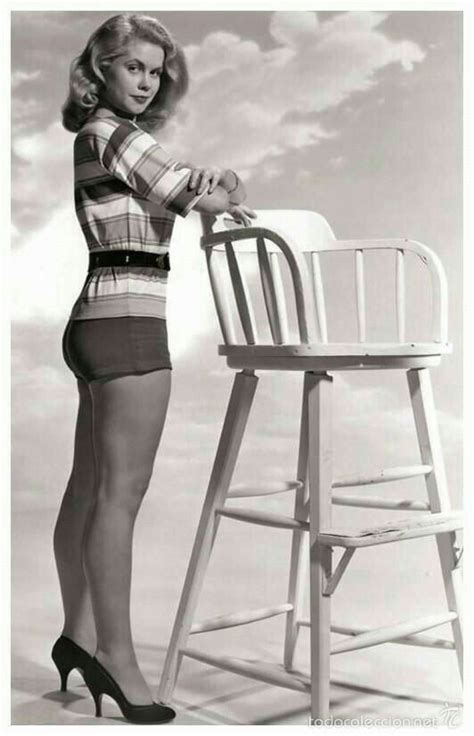 Pin By Kathy Knight On Bewitched By All In 2019 Elizabeth Montgomery Bewitched Elizabeth