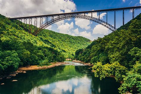 一座横跨新河峡谷的桥从费耶特车站路在 t 的新河峡大桥图片下载 觅知网