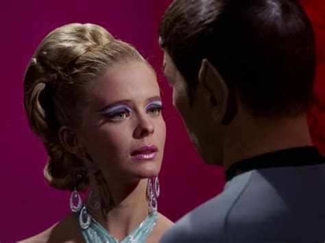 Star Trek 3 X 21 The Cloud Minders Diana Ewing As Droxine Star Trek Beauty Hair Styles
