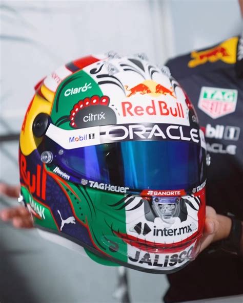 Checo P Rez Muestra El Casco Que Utilizar En El M Xico Gp Revista
