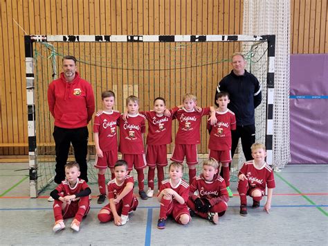 E Mädchen freuen sich über Platz 2 in Ludwigsfelde SC Eintracht