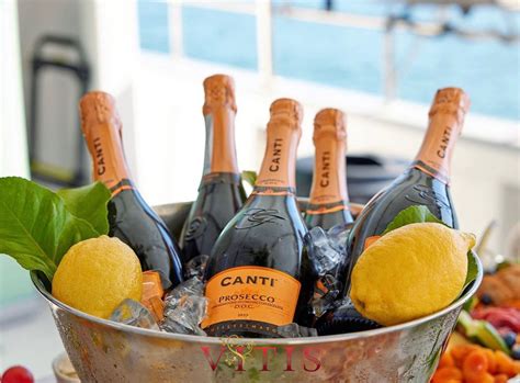 Rượu vang Ý Canti Prosecco DOC Millesimato Extra Dry 200ml giá tốt