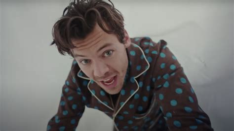 Harry Styles Enjoys Wild Slumber Party In Late Night Talking Music