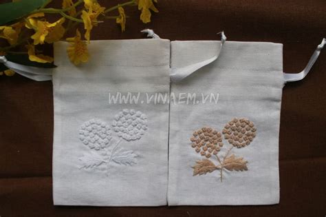 Ghim trên Lingerie Bags