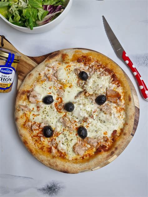 Pizza Au Thon Recette De Cuisine Italienne