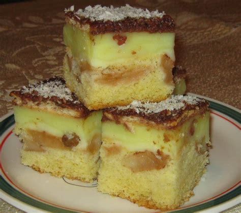 Ciasto z budyniem i jabłkami przepis Mojegotowanie pl