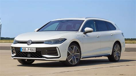 2024 Volkswagen Passat Debuts As Bigger Wagon With Up To 268 HP Conti