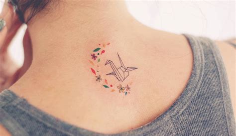 30 Diseños de tatuajes minimalistas para mujeres que amarás