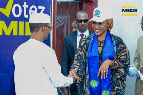 Tchad Pourquoi Je Vote Mahamat Idriss D By Itno Par Amina