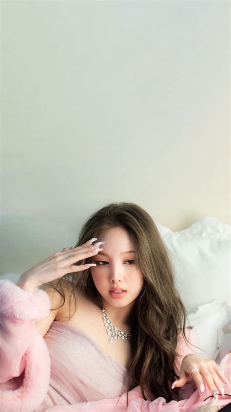 Nayeon Cute Iphone Wallpapers Wallpaper Cave