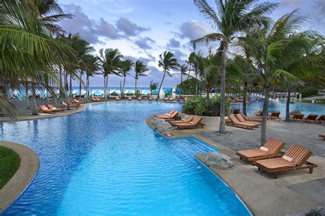 The Pyramid At Grand Oasis Cancun Pyramid Grand Oasis Luxury All