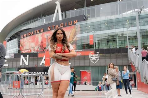 Female Arsenal Fan Attends North London Derby In Nothing But Gunners