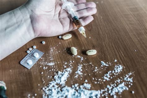 Fentanyl Addiction Signs Symptoms And Treatment Delamere