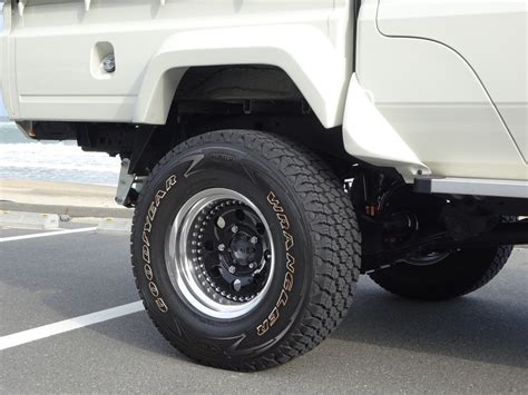 GALLERY Offroader TOYOTA Land Cruiser 70 日本発 4WDブランド RAGUNA INC