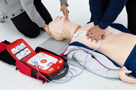 RCP Y Uso Del DEA Cursos Salud R R