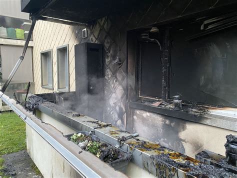 Sissach Feuerwehr löscht Brand in Mehrfamilienhaus Prime News
