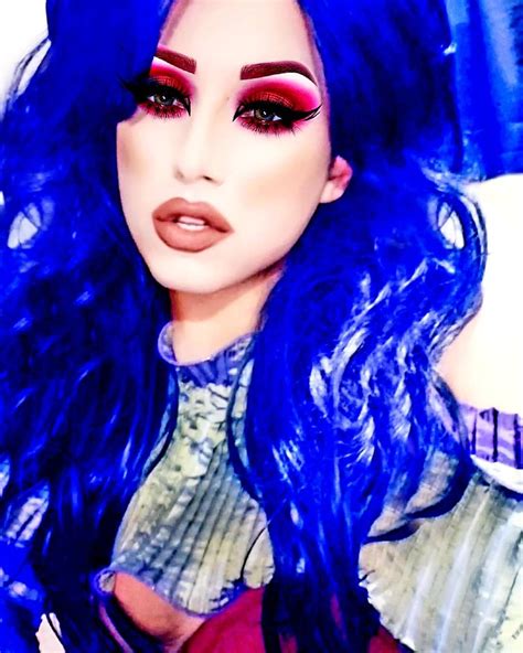 Mahki Fox Royal Queen Drag Queen Crossdressers