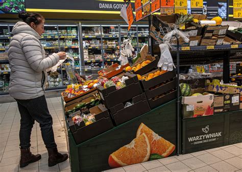 Zmiana niedziel handlowych Nowe przepisy już obowiązują Wiadomości