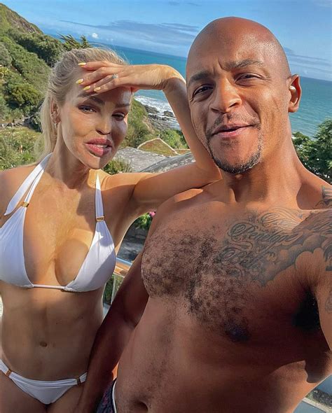 Katie Piper Praised As A Total Fittie By Lisa Snowdon As She Strips