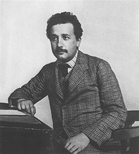 Albert Einstein Kimdir Biyografi Net Tr