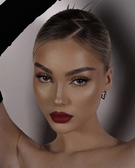 La Femme Dans L Art On Twitter Makeup Looks By Romaneinnc Twitter