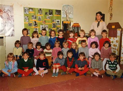 Photo de classe Maternelle 2éme année de 1984 Ecole Du Souvenir