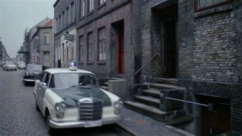 IMCDb Org 1966 Mercedes Benz 200 W110 In La Morte Non Ha Sesso 1968