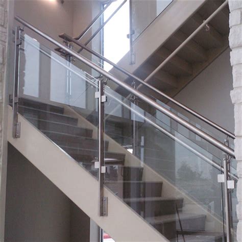 Side Mount Stainless Steel Solid Flat Baluster Glass Railing Design