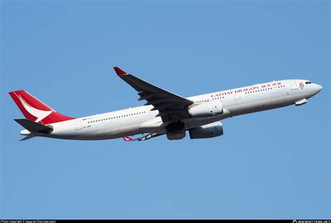 B Lbh Cathay Dragon Airbus A Photo By Suparat Chairatprasert