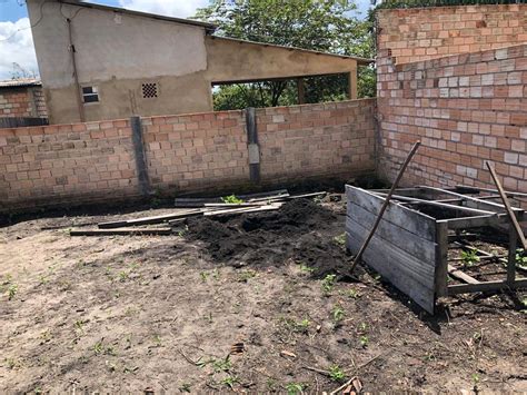 Corpo de um homem é encontrado em cova rasa na ocupação Bela Vista do