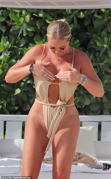 Aisleyne Horgan Wallace Flaunts Massive Boobs And Booty In Plunging