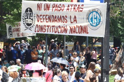 La Justicia suspendió el capítulo laboral del DNU de Milei Redacción