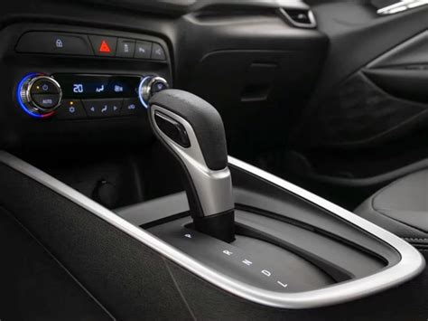 Chevrolet Onix Plus 2025 ficha técnica preço e itens de série