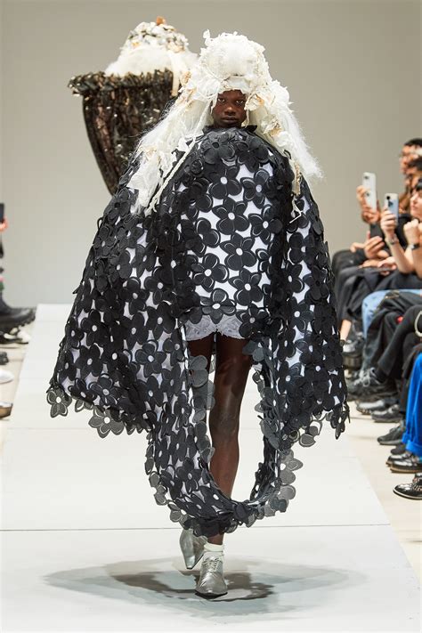 Comme des Garçons Spring 2023 Ready to Wear Collection Vogue