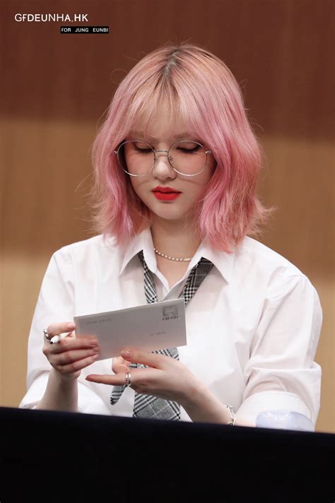 On Twitter Gfriend Eunha Sowon